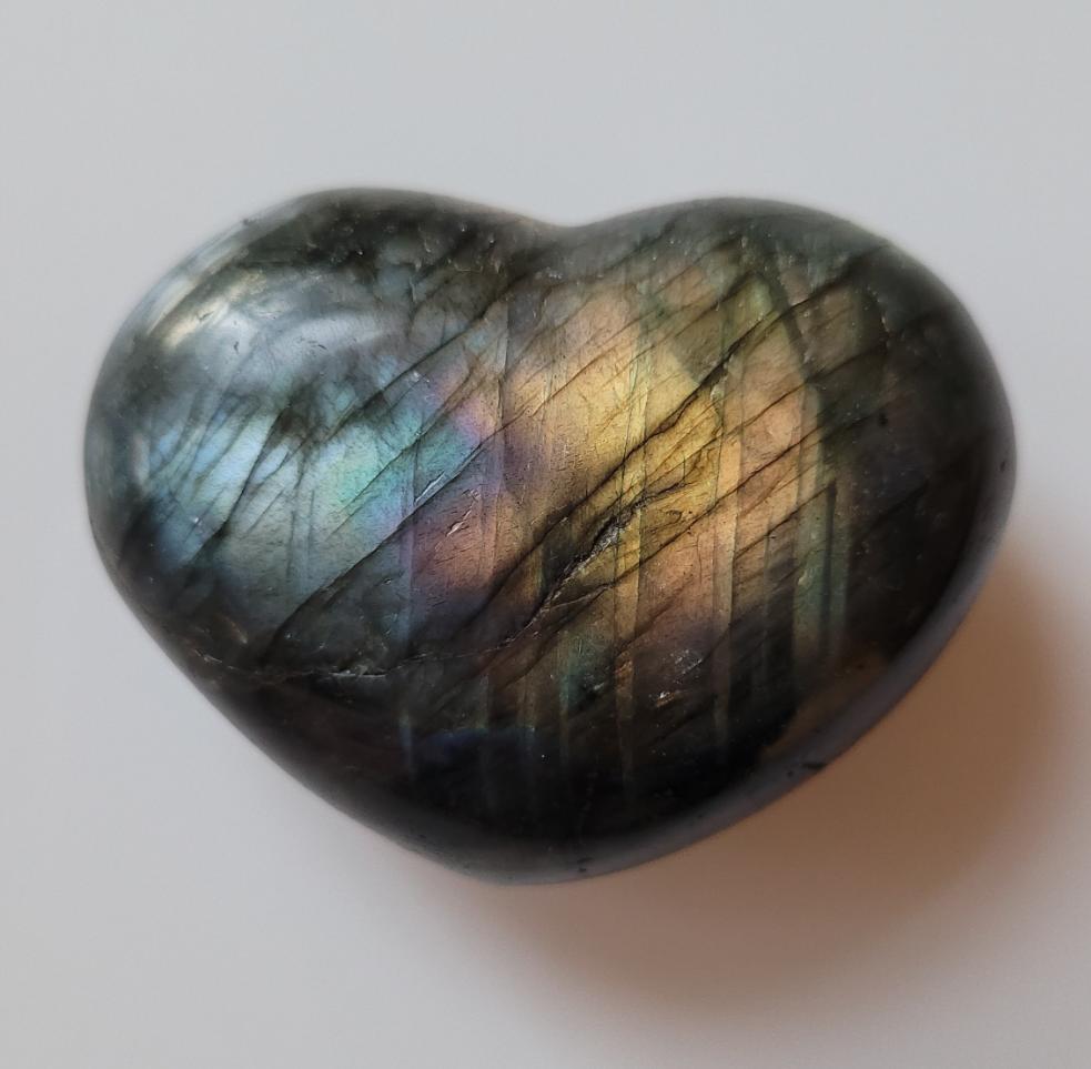 Labradoritt Hjerte (5-6 cm) | The Feelgood Shop